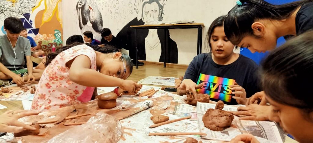 Grade 9 organises a flea market - Mahatma Gandhi International School